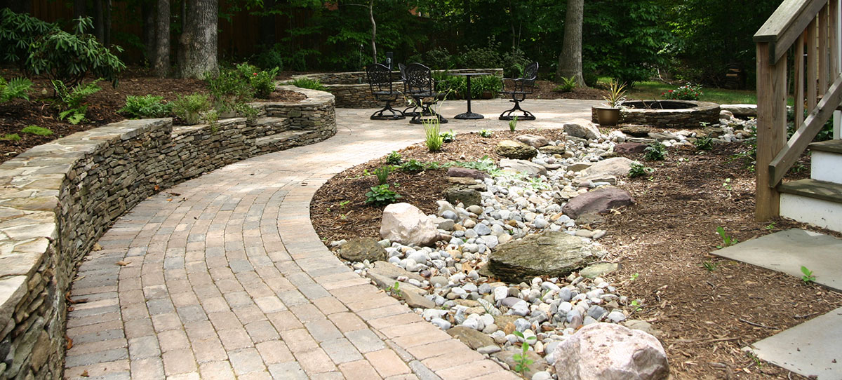 Retaining walls | Culpeper VA - Revolutionary Gardens